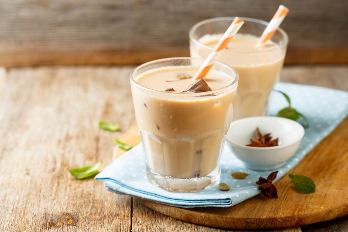 How to Make the Perfect Hot Tea Latte Using Any Full Moon Tea Company